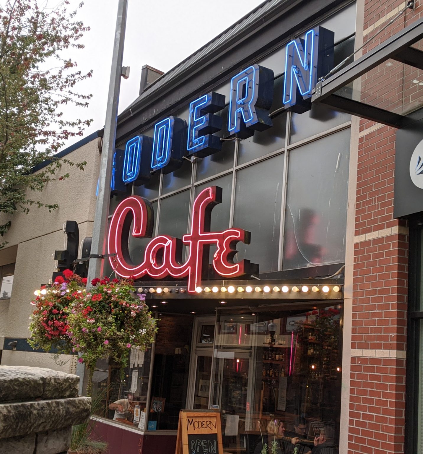 Modern Cafe (Breakfast) Review - Nanaimo Food Blog