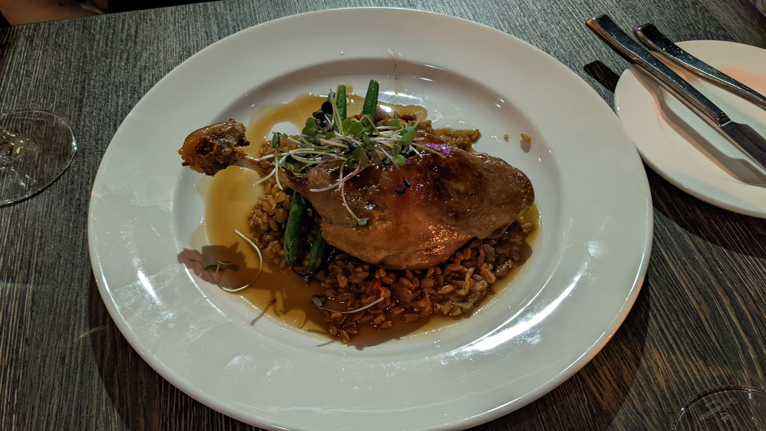 Minnoz Restaurant and Lounge (Valentine's Special) - Nanaimo Food Blog