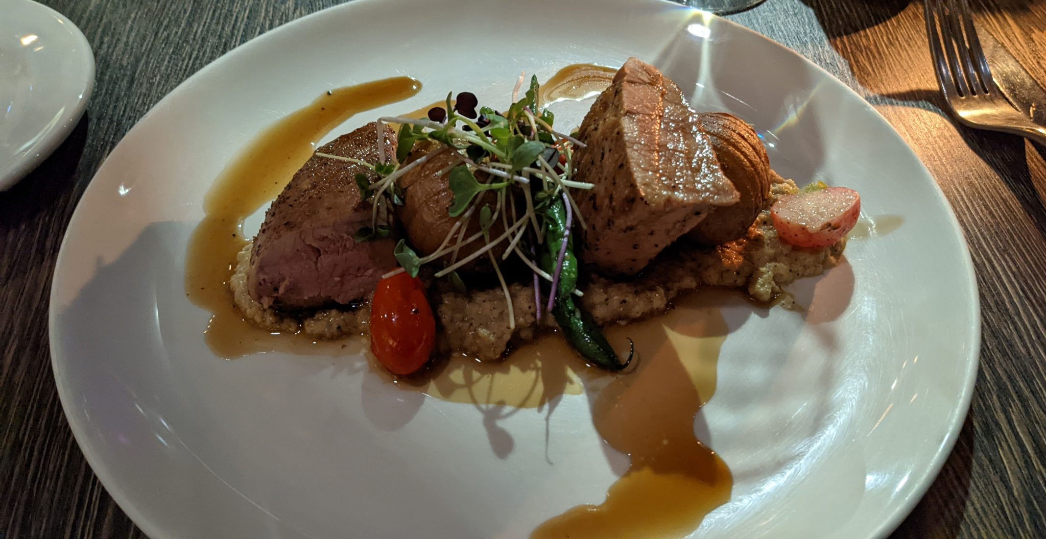 Minnoz Restaurant and Lounge (Valentine's Special) - Nanaimo Food Blog